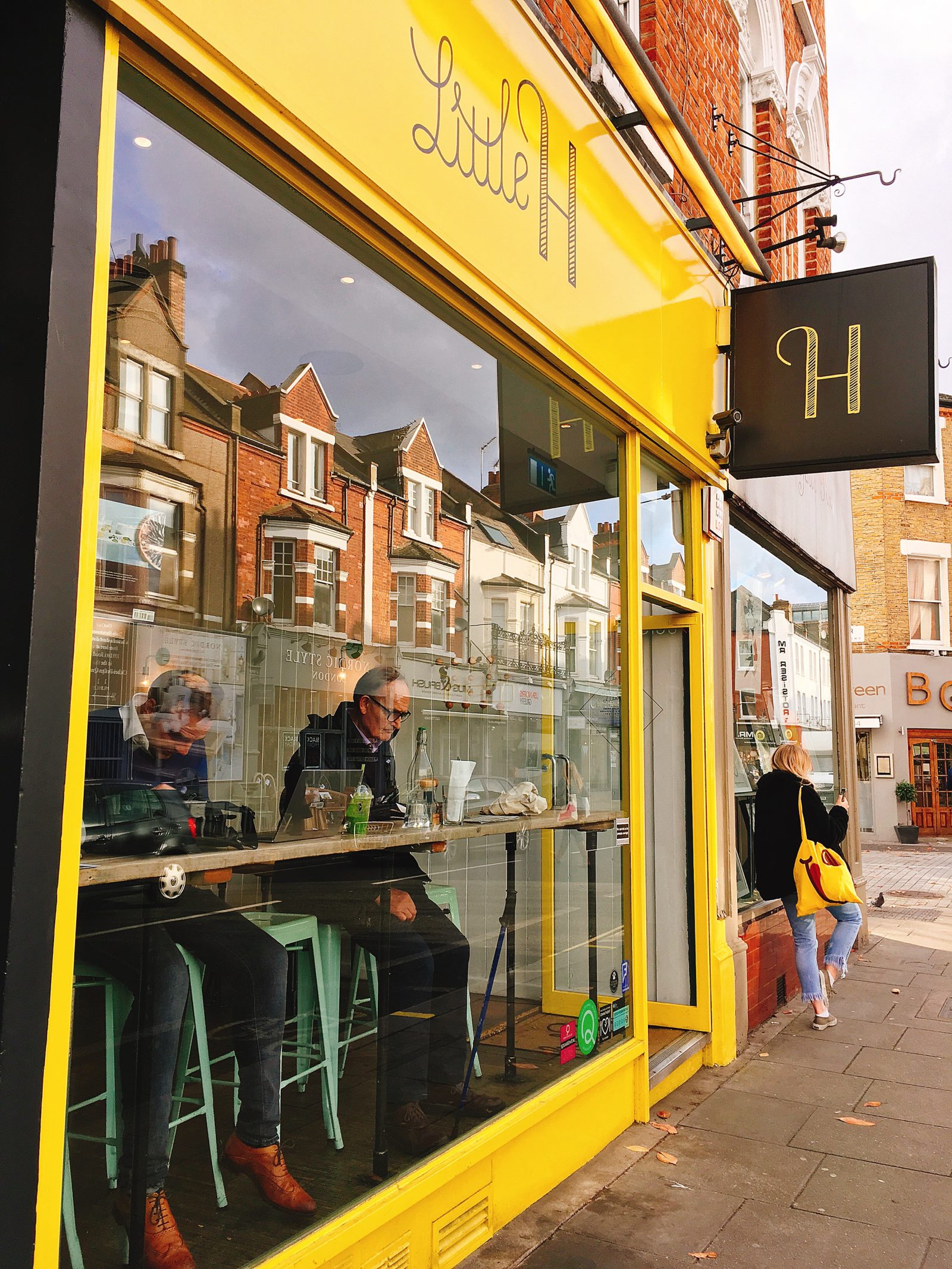 Fulham: Hally's or Little H? - Glowcation