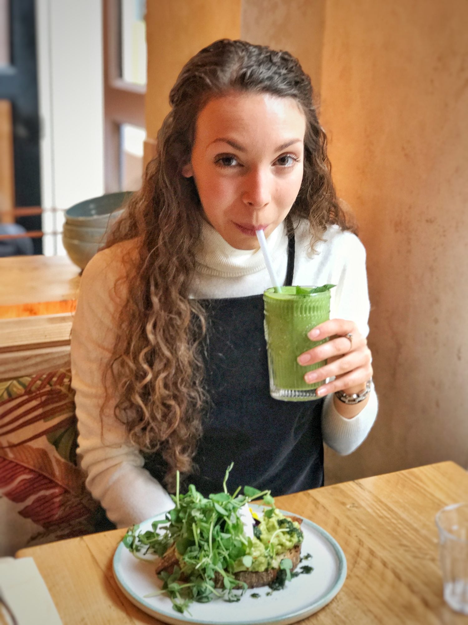 Avobar review - Glowcation