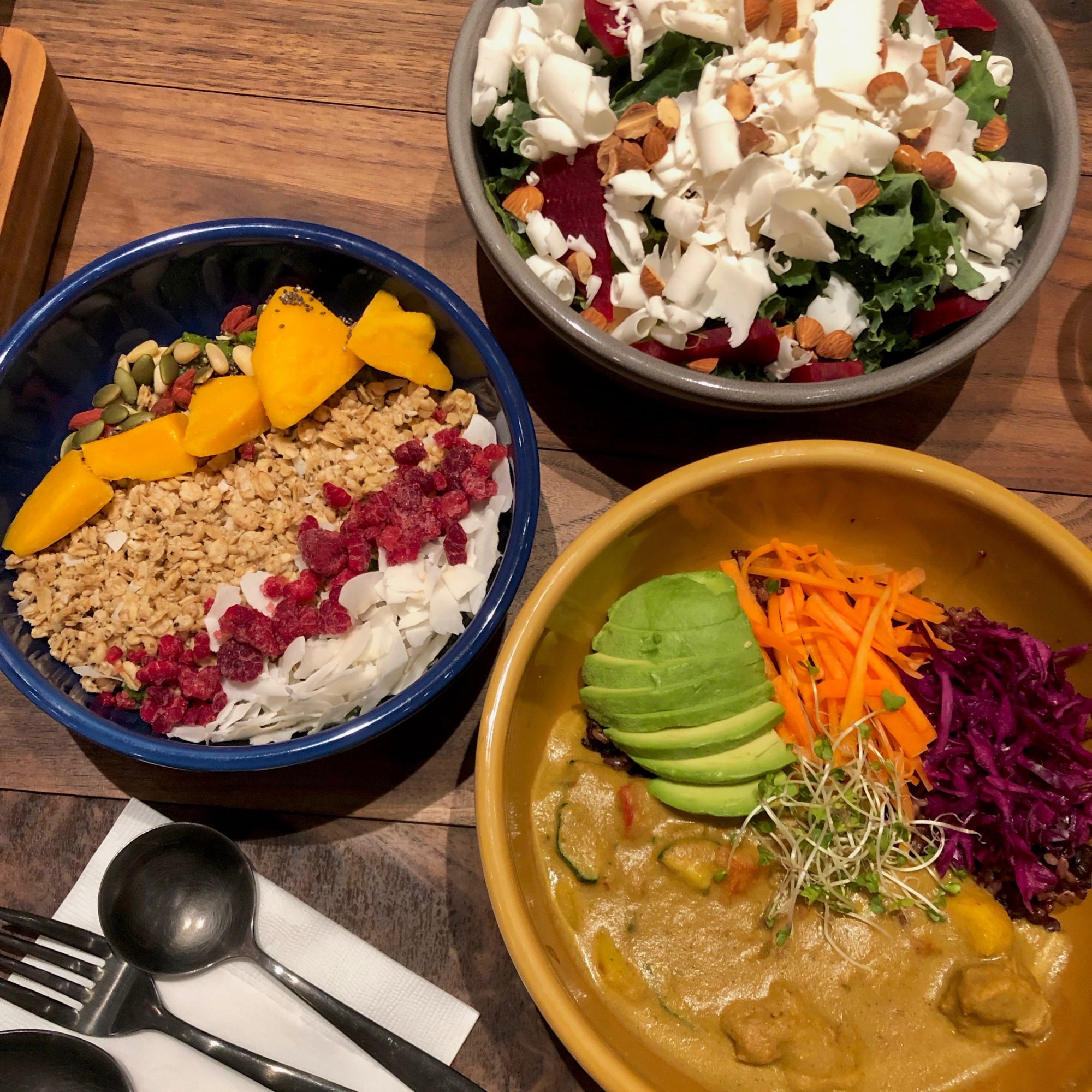 The Bowl café, Tokyo - Glowcation